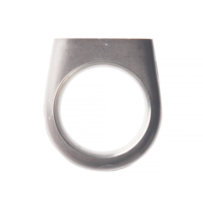 22 Design Studio - Upright Concrete Ring | Gessato Design Store