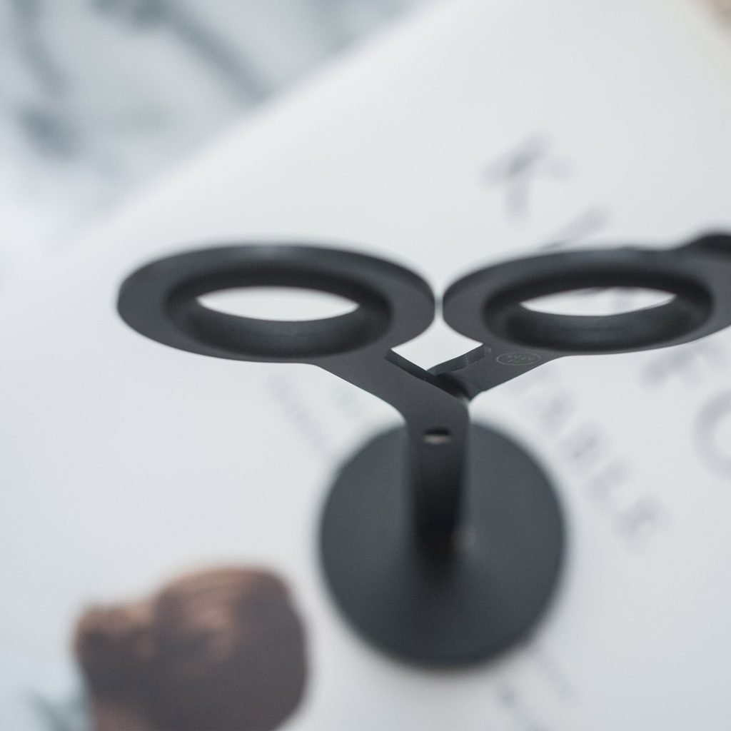 Hmm - Standing Scissors with Base, Black | Gessato Design Store