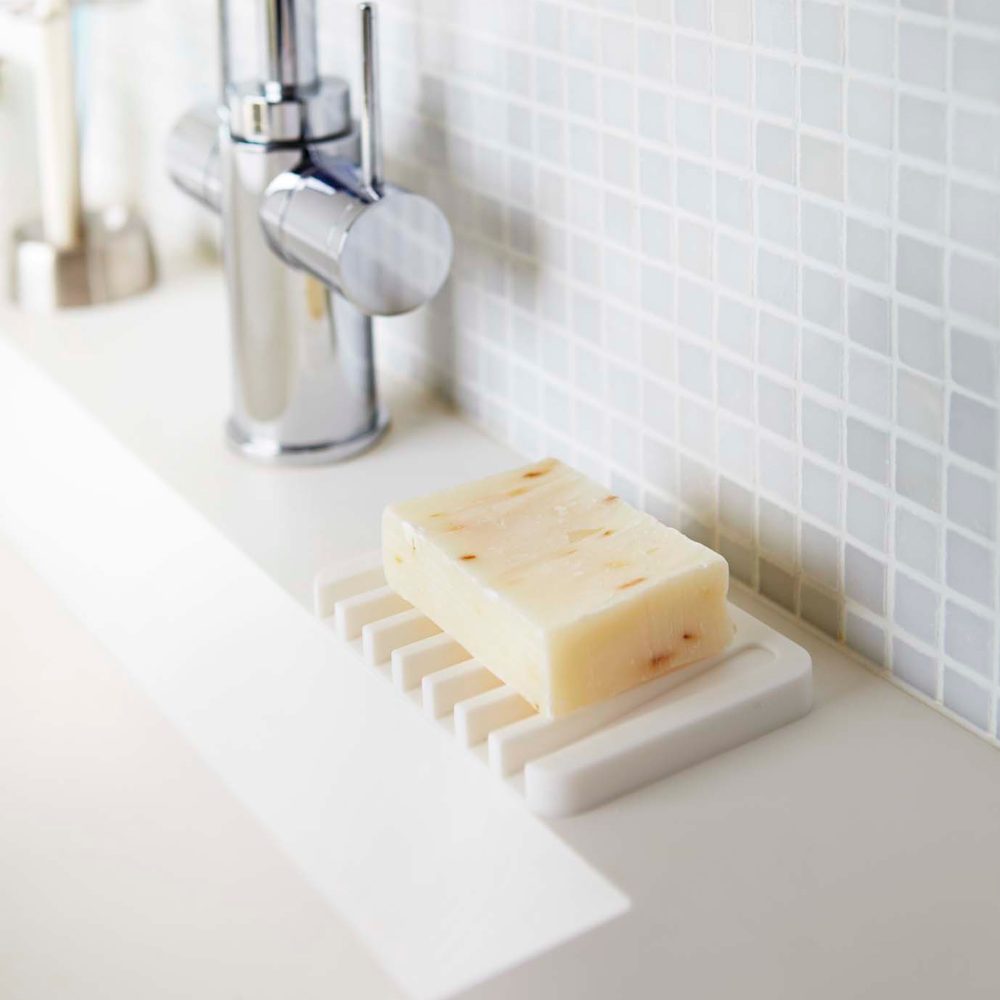 Yamazaki - Flow Self Draining Soap Tray, White | Gessato Design Store