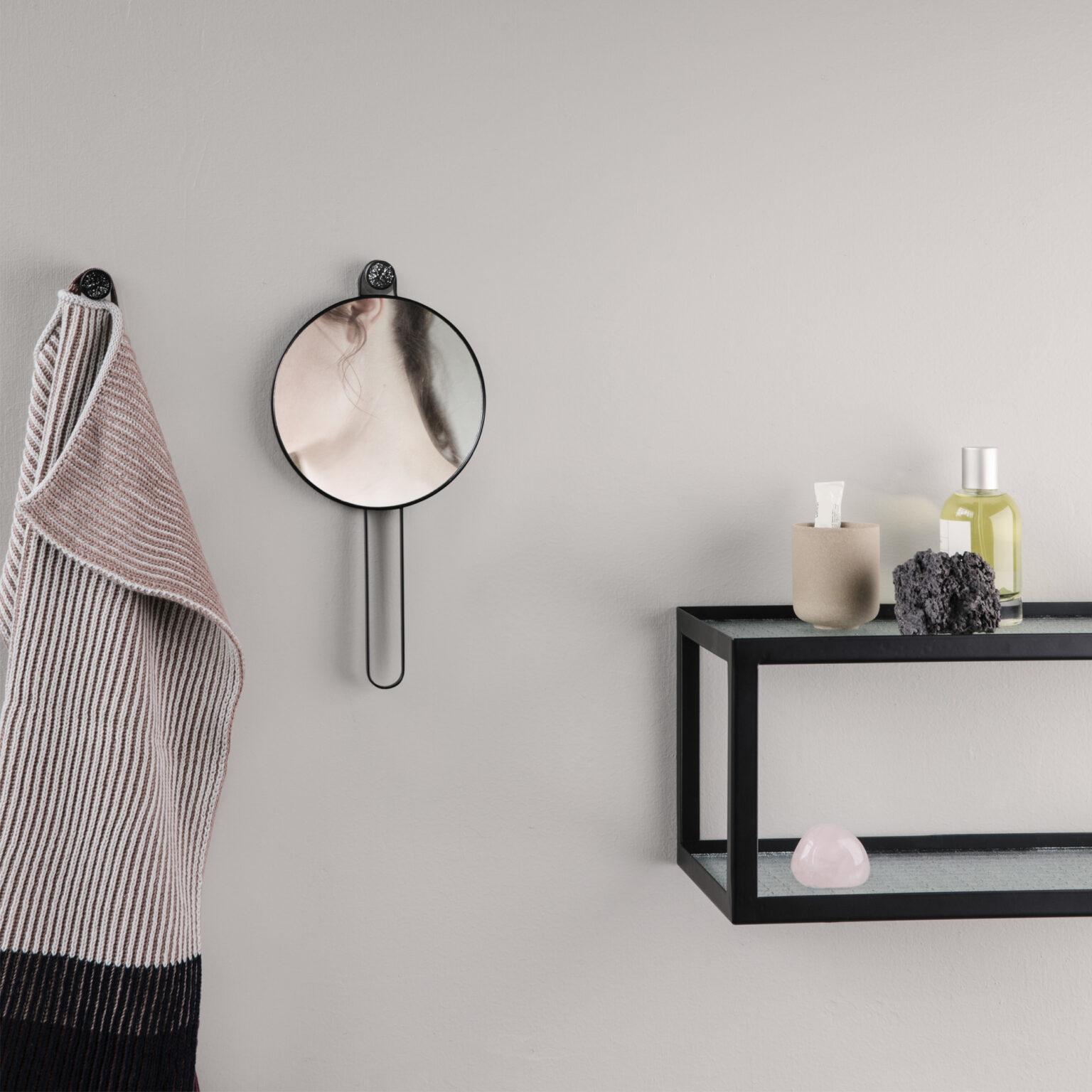 Ferm Living - Poise Hand Mirror Black | Gessato Design Store