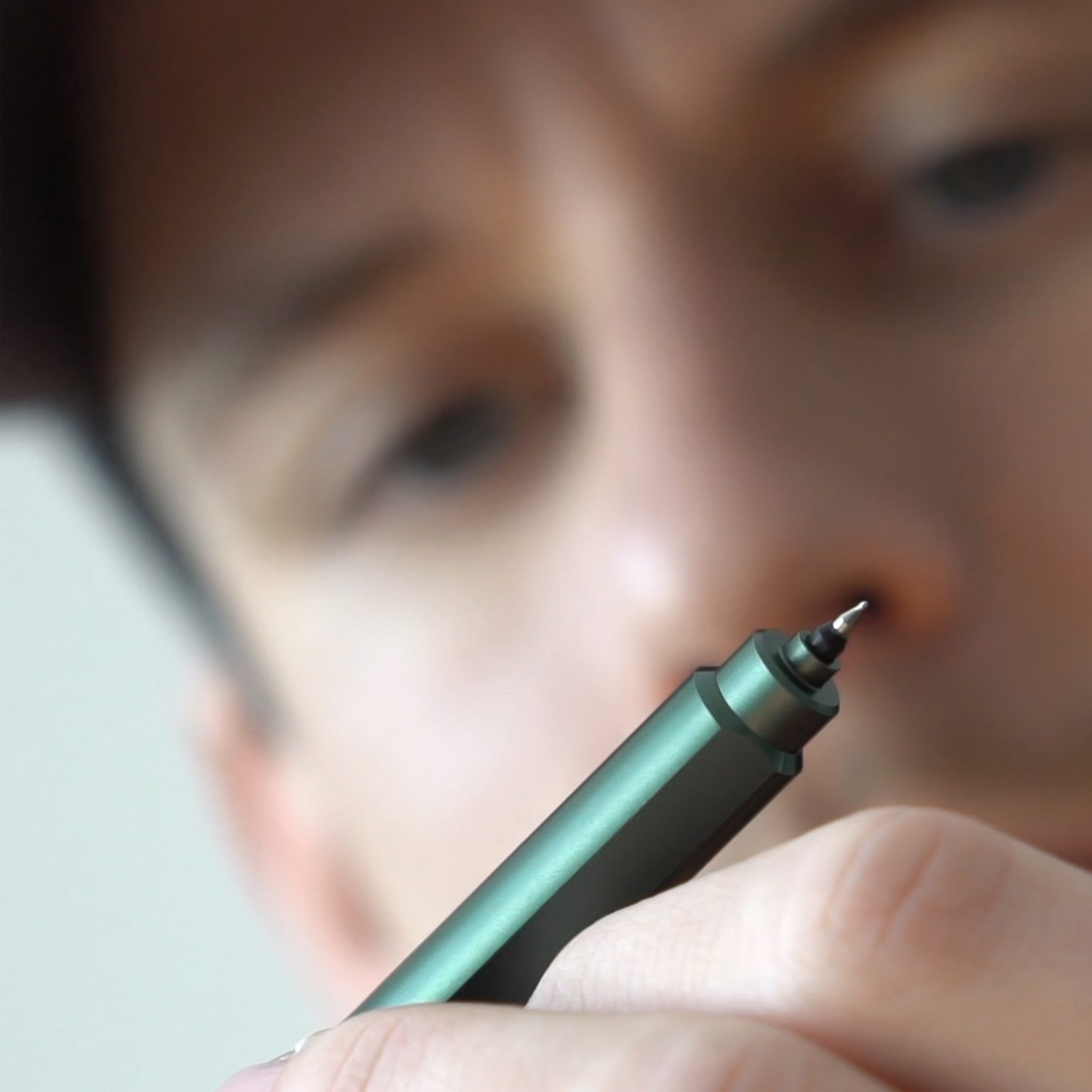 Stilform - Stilform Aluminum Arc Gel Pen, Aurora Green | Gessato Design ...