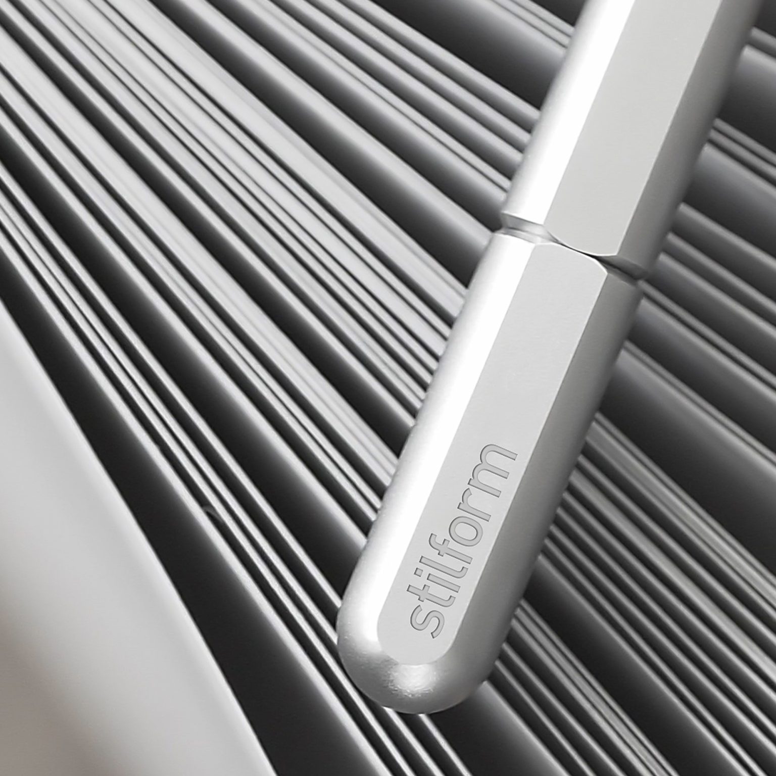Stilform - Stilform Aluminum Arc Gel Pen, Comet Gray | Gessato Design Store