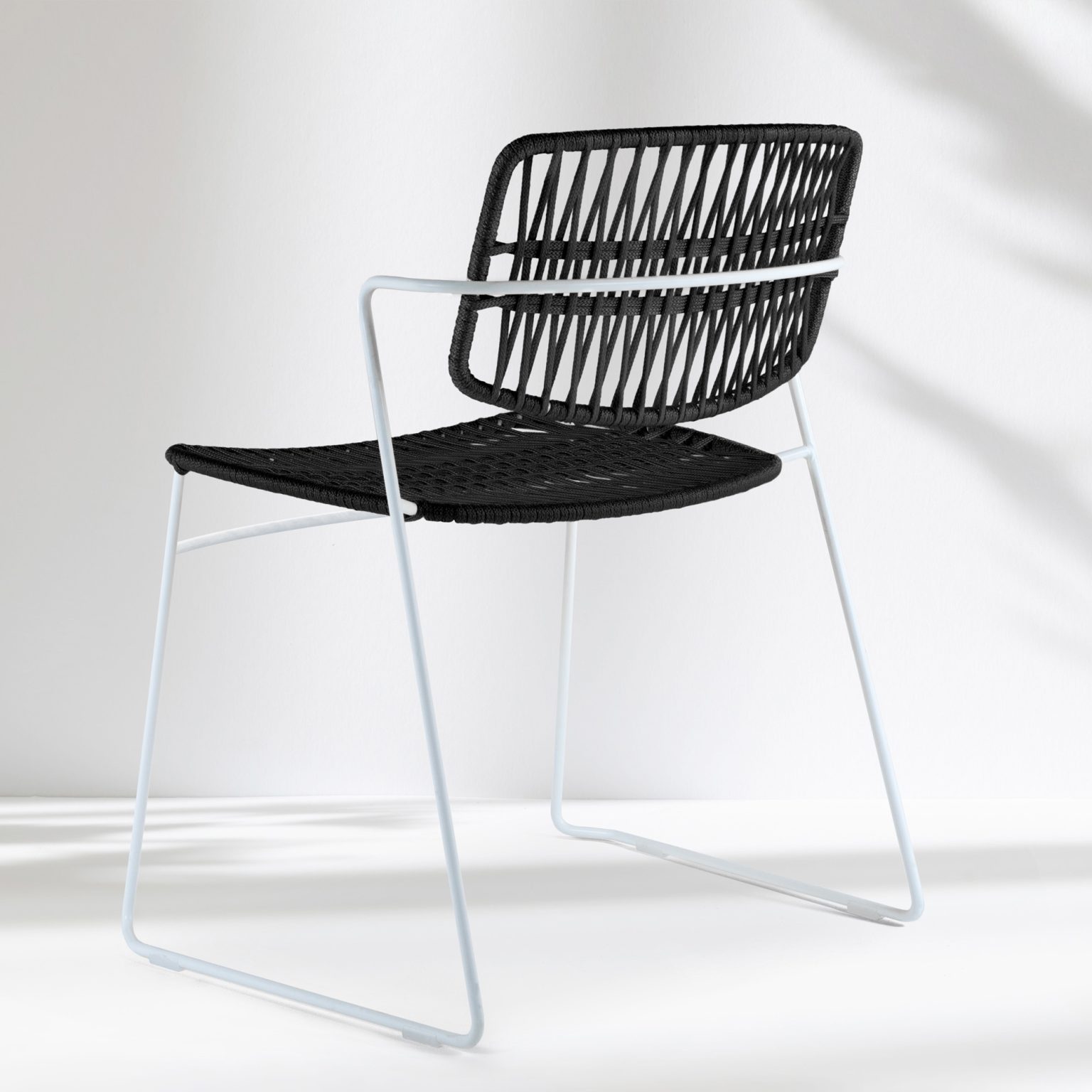 Copiosa - Serpentine Outdoor Chair, White/Black | Gessato Design Store