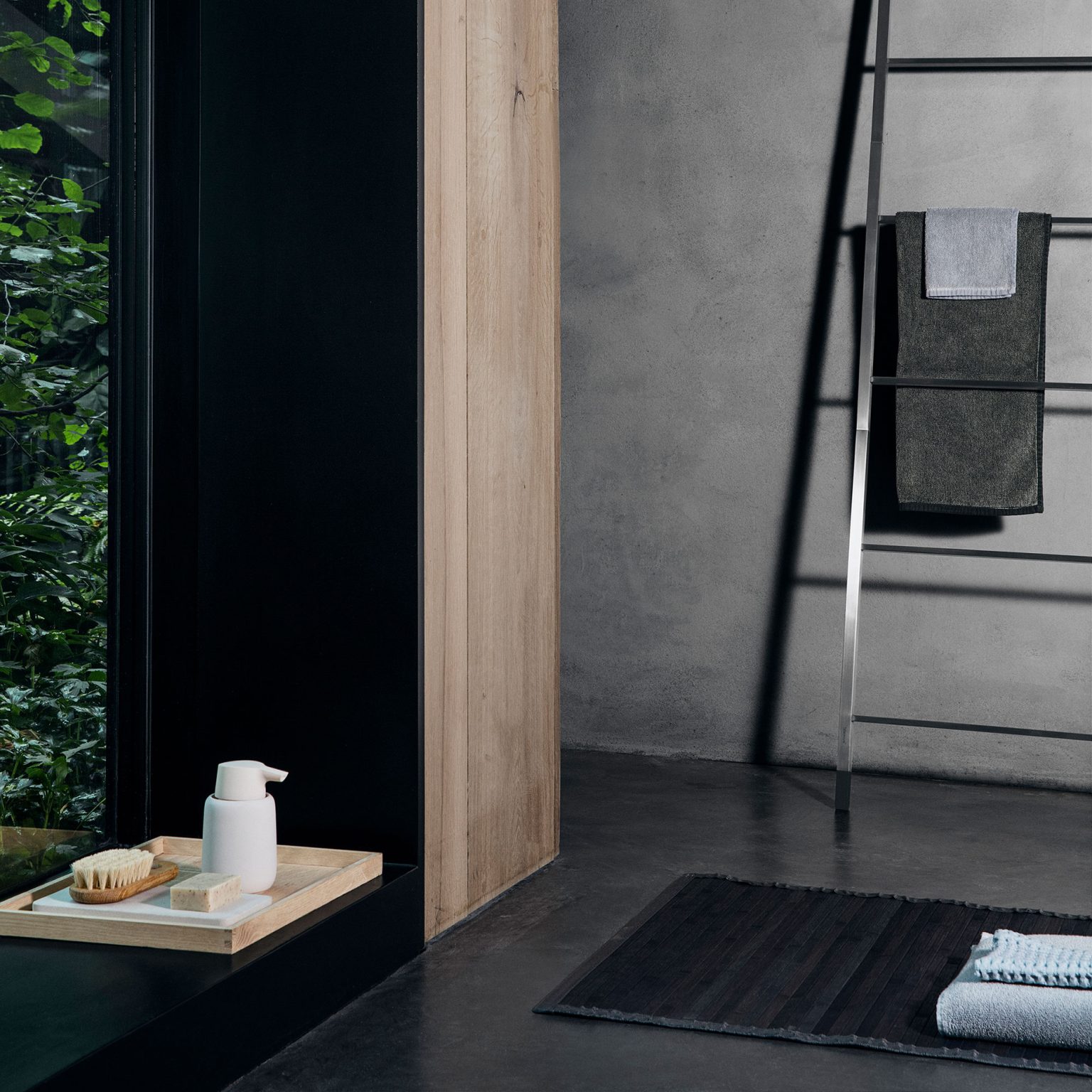 Blomus Design - Menoto Towel Ladder for Bathroom | Gessato Design Store