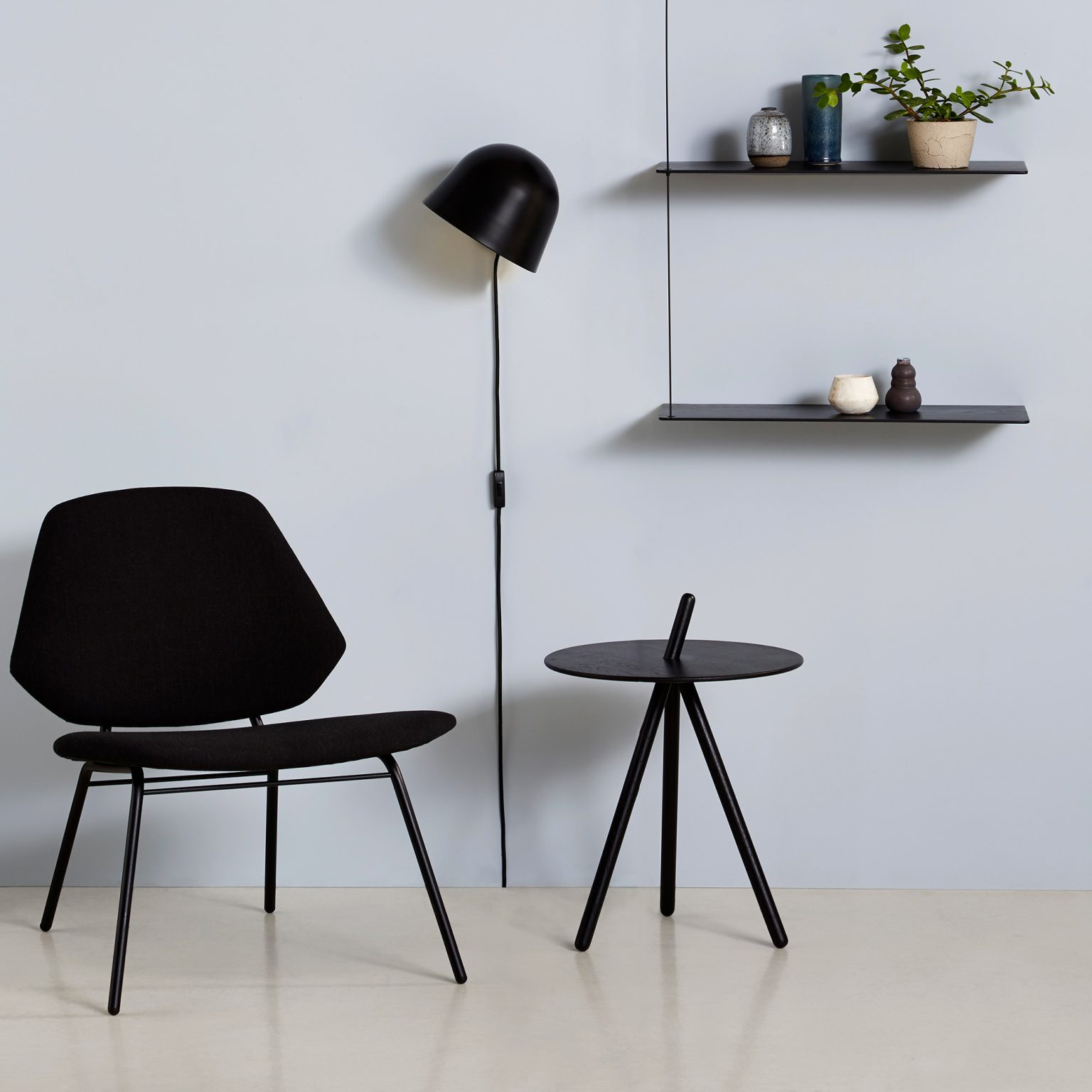 Woud - Come Here Side Table | Gessato Design Store