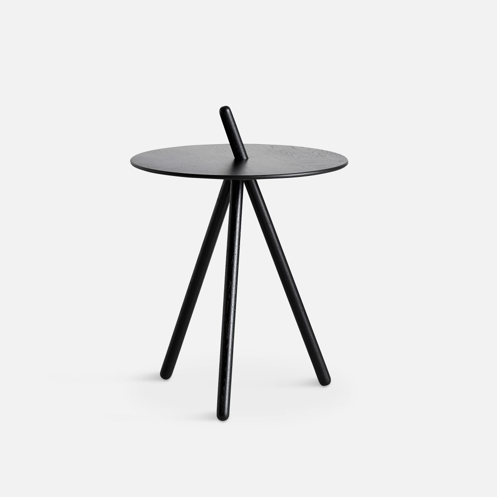 Woud - Come Here Side Table | Gessato Design Store