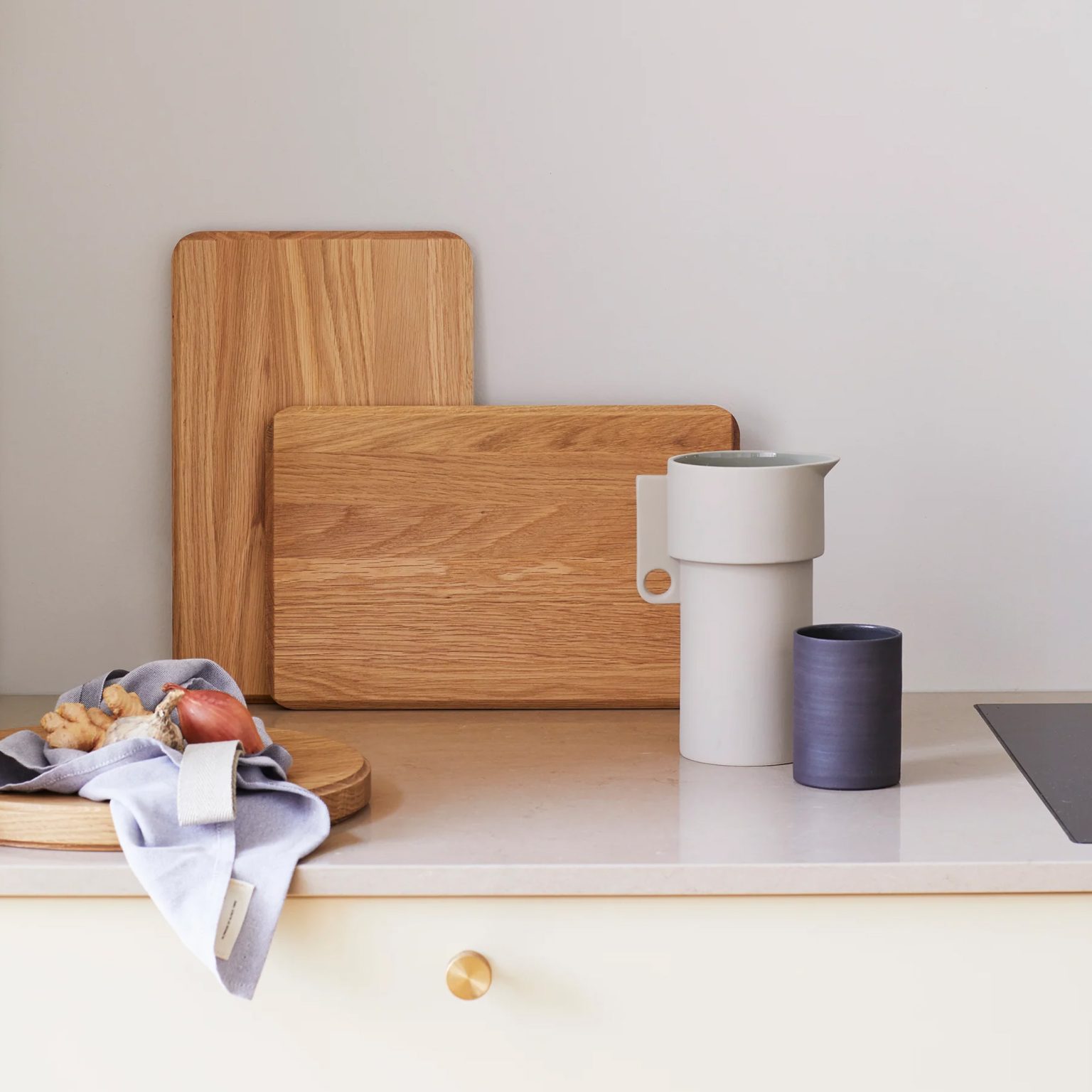 Form & Refine - Cross Cutting Board | Gessato Design Store