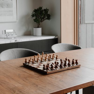Umbra - Wobble Chess Set | Gessato Design Store