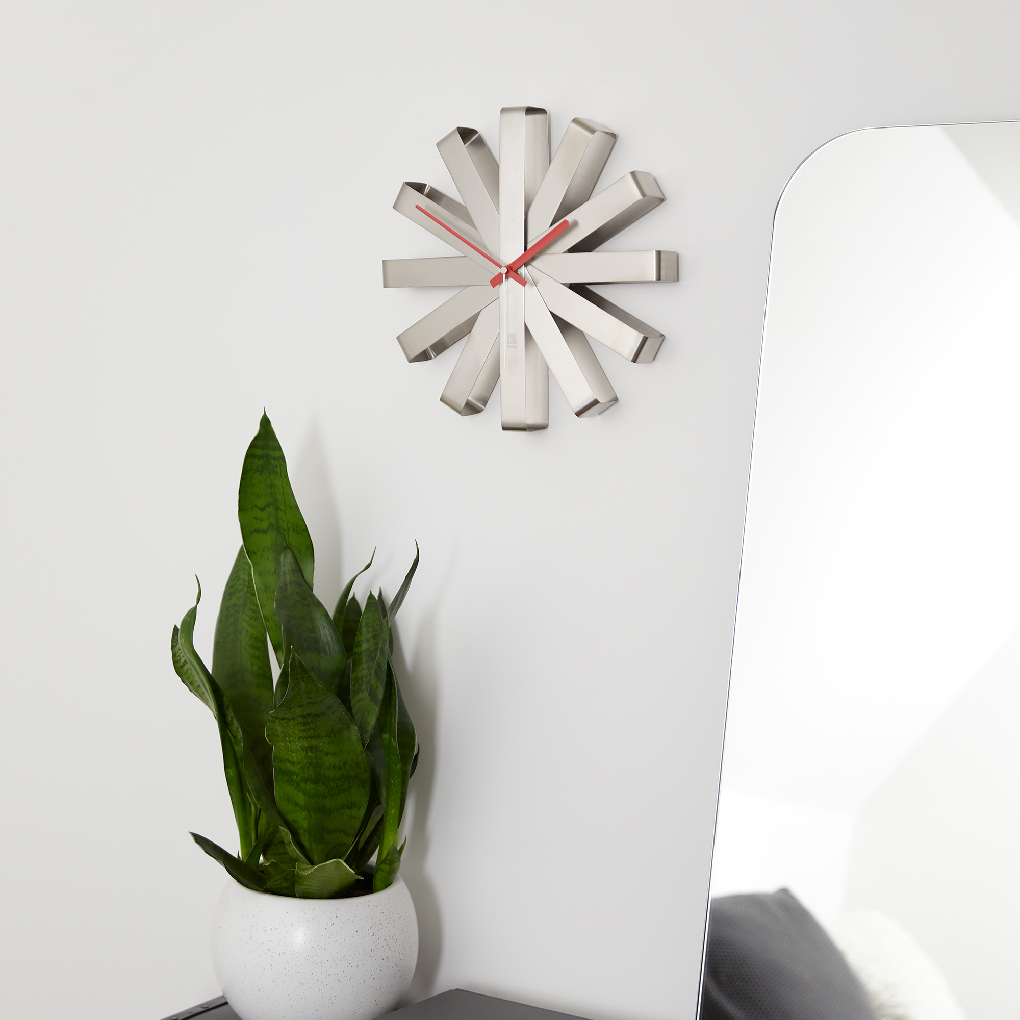 Umbra - Ribbon Wall Clock | Gessato Design Store