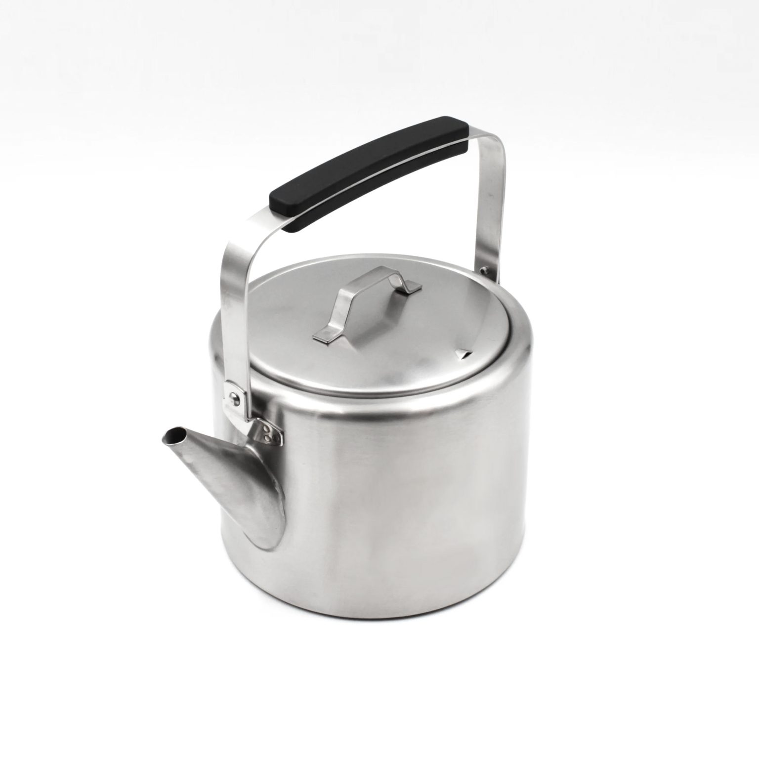 Kobo Aizawa - Stainless Steel Straight Kettle 2-Liter | Gessato Design ...