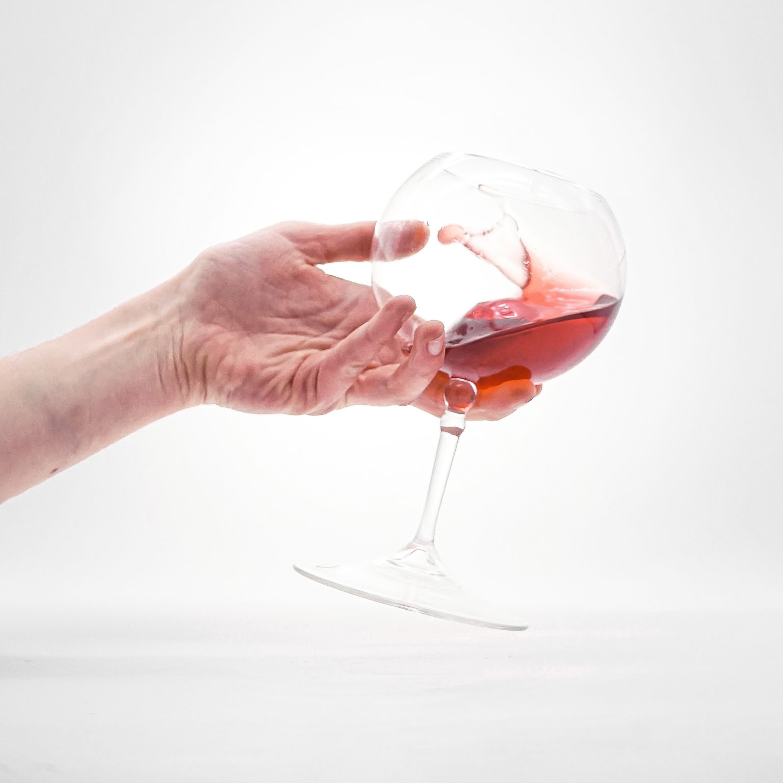 KANZ - Bubble Wine Glass S | Gessato Design Store