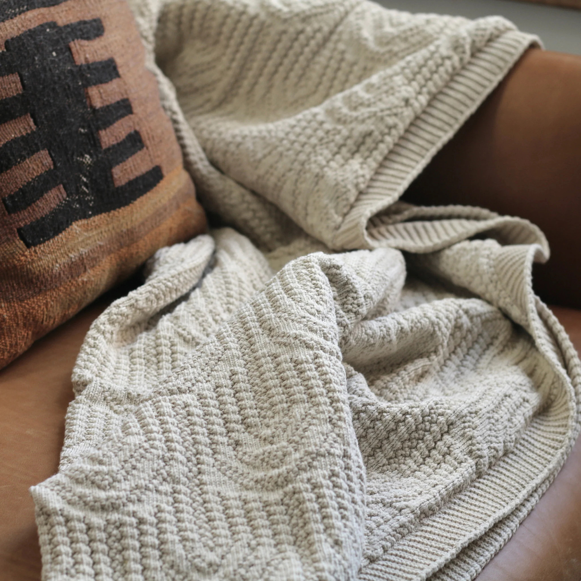 Happy Habitat - Arch Texture Throw in Linen | Gessato Design Store