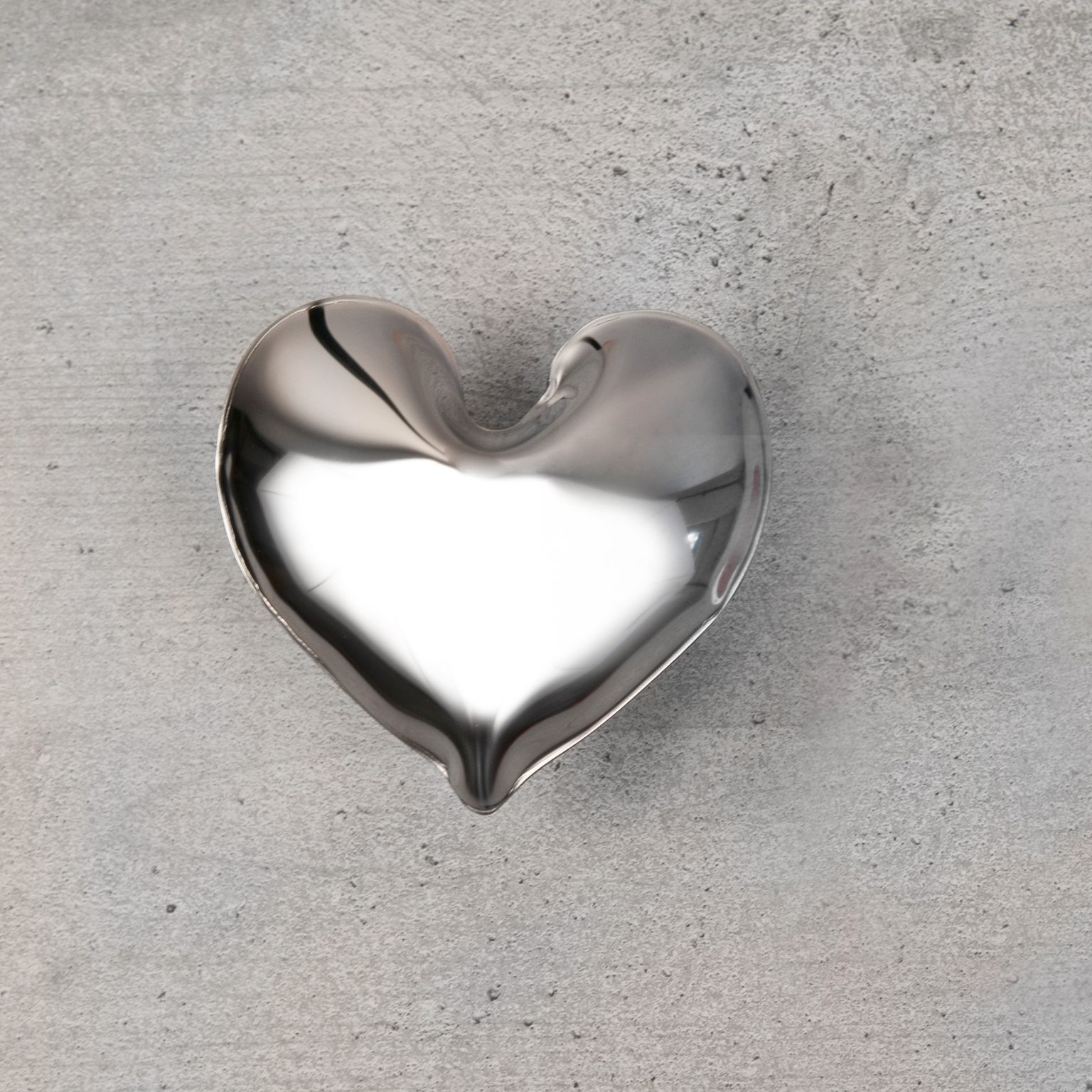 Oskar Zieta - Hot Heart | Gessato Design Store