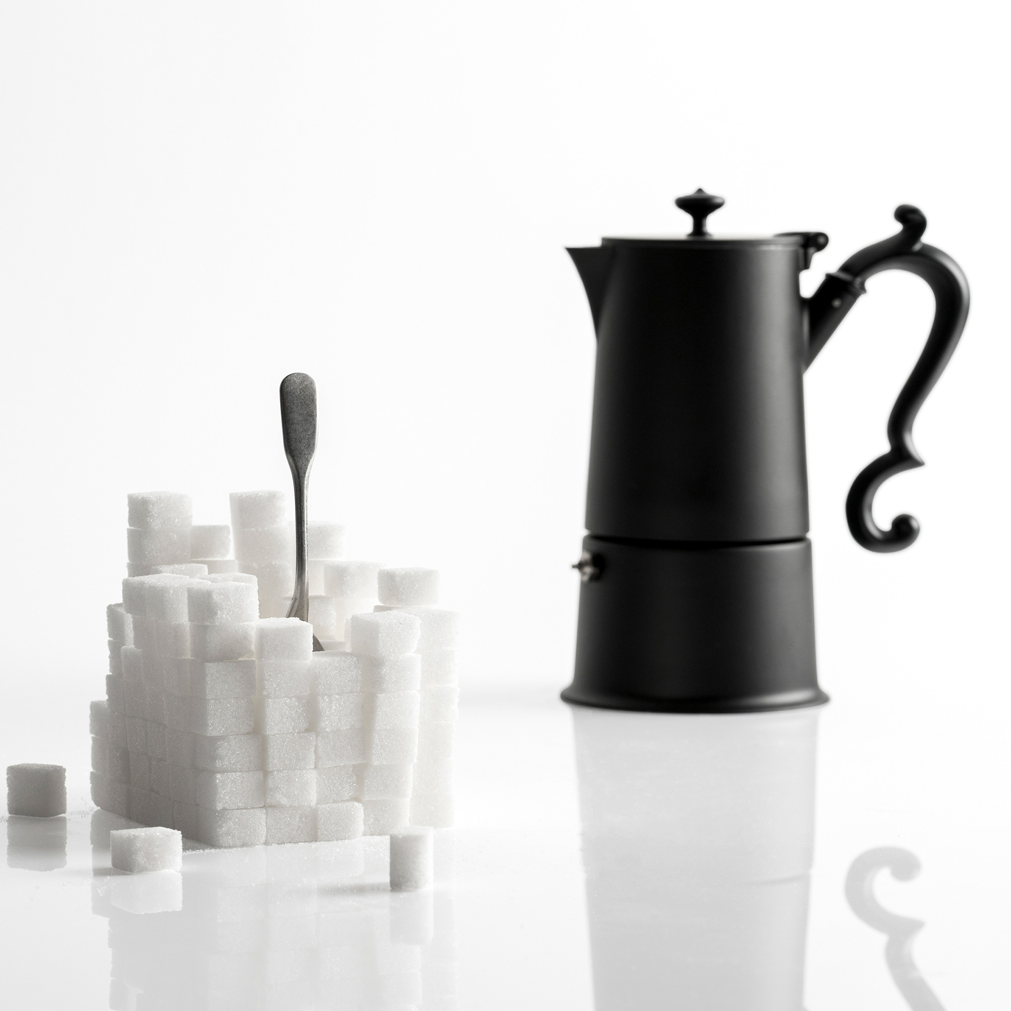 KnIndustrie - The Lady Anne Coffee Maker – Black Edition | Gessato ...