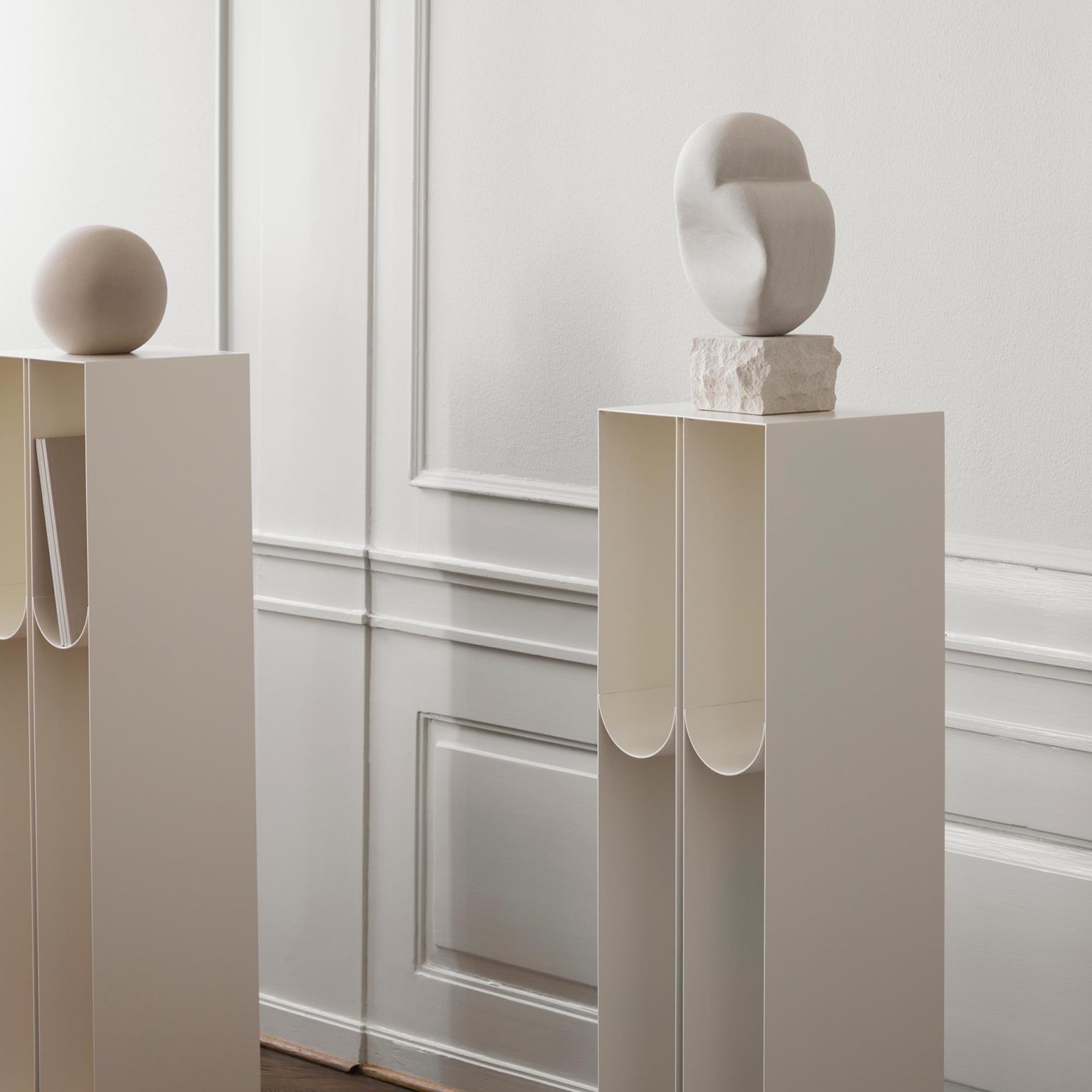 Kristina Dam Studio - Curved Pedestal | Gessato Design Store